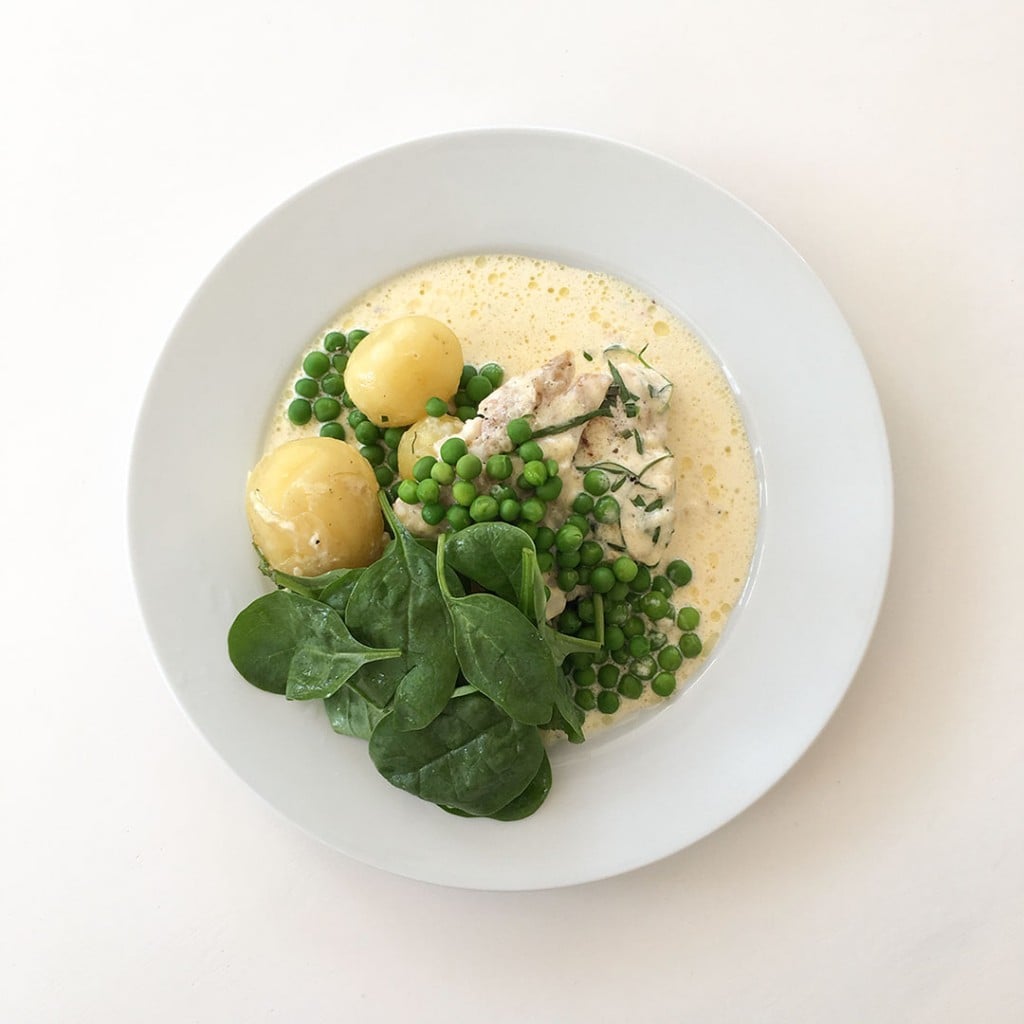 Stekt kummel i gräddsås med ärtor och kokt potatis - Johans mat